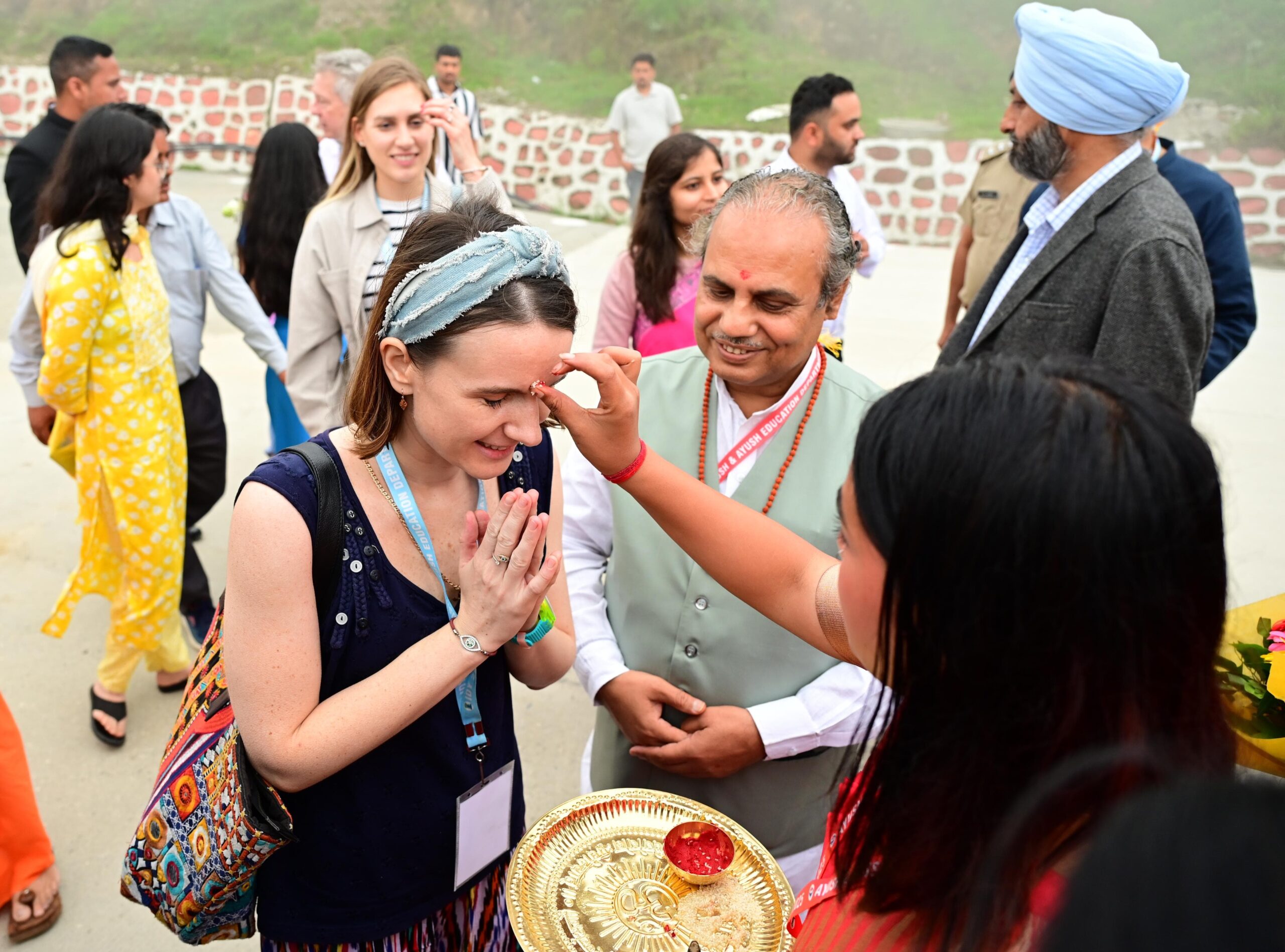 भराड़ीसैंण, गैरसैंण की मिट्टी ने जीता विदेशी मेहमानों का दिल : DunValley Mail: ताज़ा उत्तराखंड ...